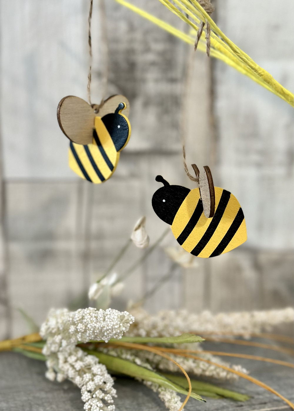 Rustic Wooden Hanging Bee | Shop | So Sophie