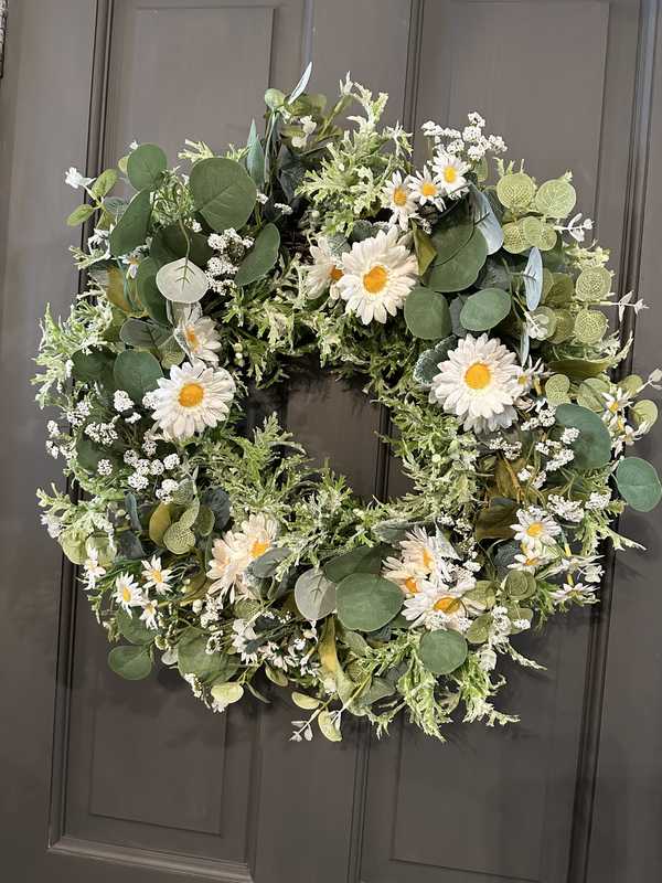 Daisy Wreath | Shop | So Sophie